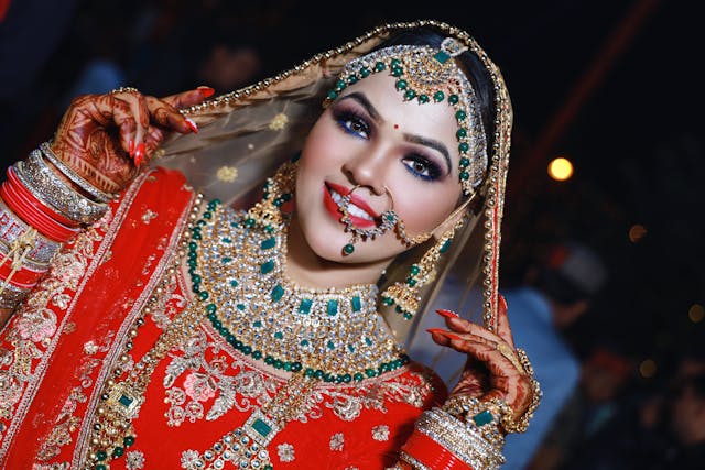 6 Tips for Choosing the Perfect Bridal Sets for Your Wedding – Dhirsons ...